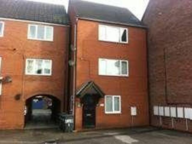 2 Bedrooms Flat for rent in Welbeck Road, Bennetthorpe DN4