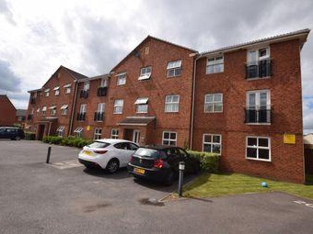 2 Bedrooms Flat for rent in Welland Road, Hilton, Derby DE65