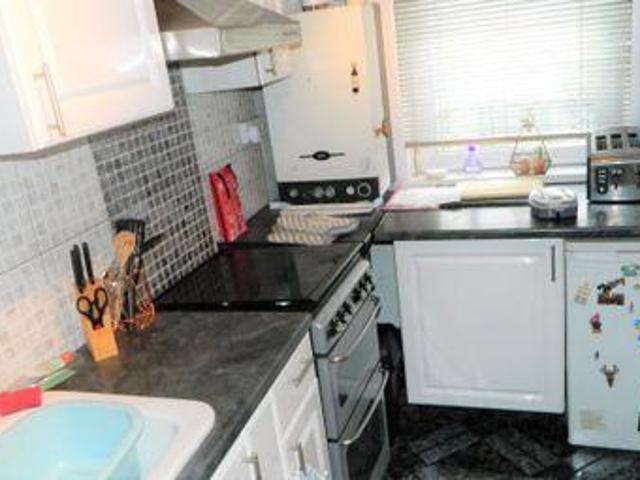 2 Bedrooms Flat for rent in Wellington Street, Canton, Cardiff CF11