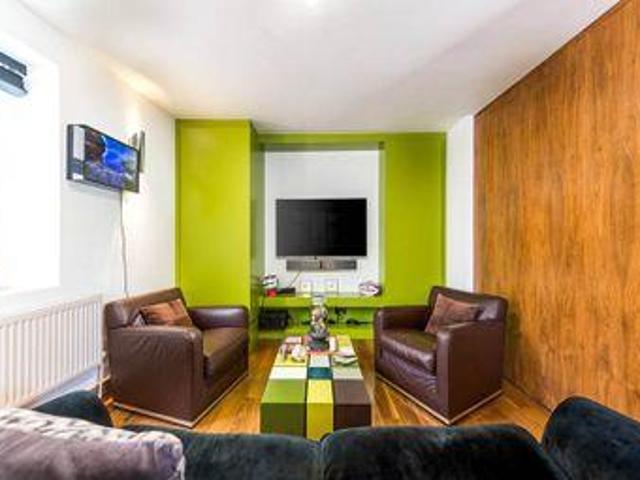 2 Bedrooms Flat for rent in Wells Rise, London NW8