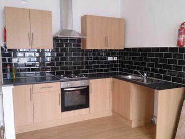 2 Bedrooms Flat for rent in Wellwood Road, Seven Kings, Ilford IG3