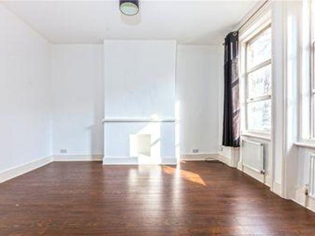 2 Bedrooms Flat for rent in Wembury Road, London N6