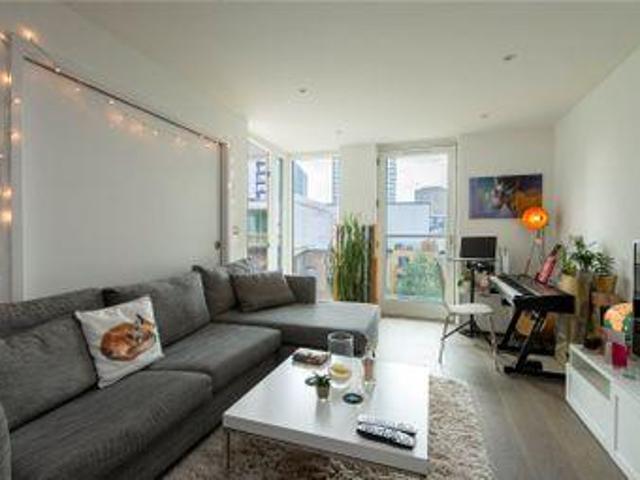 2 Bedrooms Flat for rent in Wenlock Road, London N1