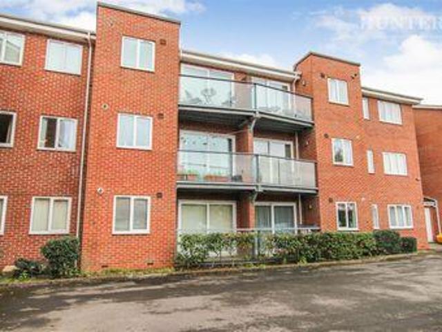 2 Bedrooms Flat for rent in Wessex Court, Off Sunny Bank, Stoke On Trent ST6