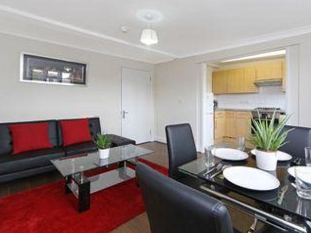 2 Bedrooms Flat for rent in West Cromwell Road, London SW5
