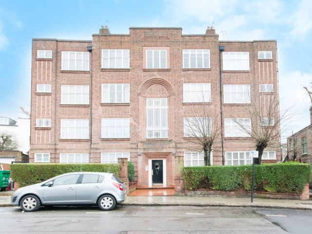 2 Bedrooms Flat for Rent in West End Lane | Foxtons