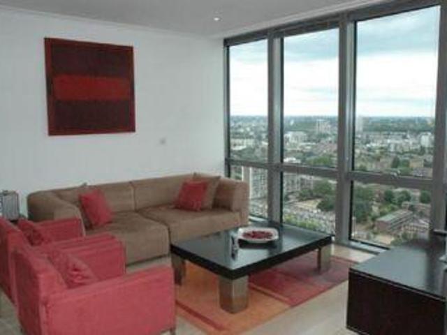 2 Bedrooms Flat for rent in West India Quay, Canary Wharf E14