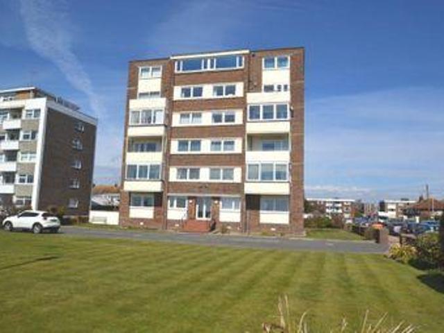 2 Bedrooms Flat for rent in West Parade, Worthing, West Sussex BN11
