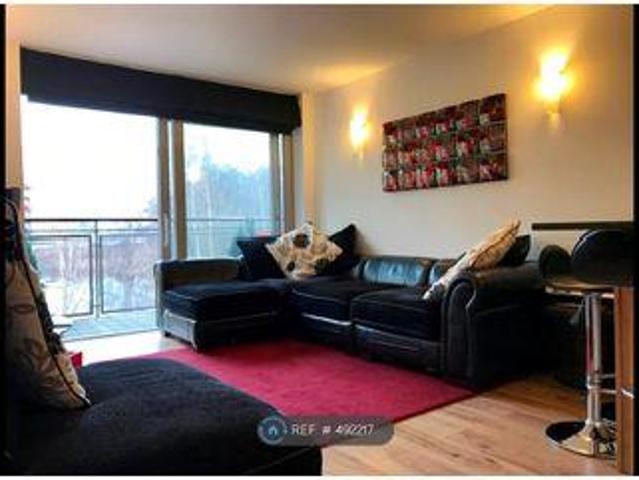 2 Bedrooms Flat for rent in West Parkside, London SE10