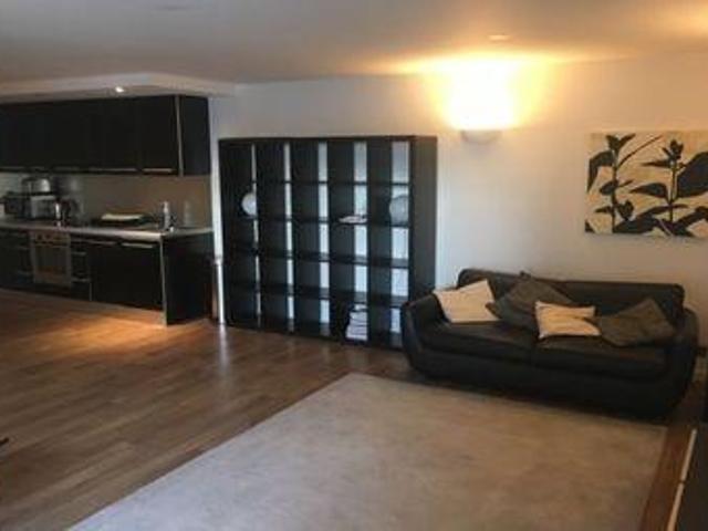 2 Bedrooms Flat for rent in West Point, Wellington Street, City Centre LS1