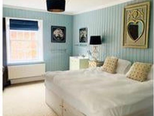 2 Bedrooms Flat for rent in West Street, Salisbury SP2