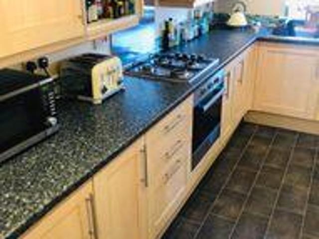 2 Bedrooms Flat for rent in West Street, St. Philips, Bristol BS2