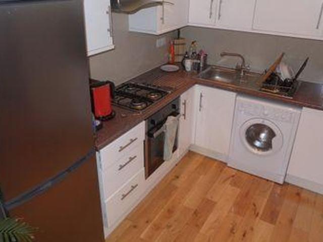 2 Bedrooms Flat for rent in Westminster Bridge Road, London SE1