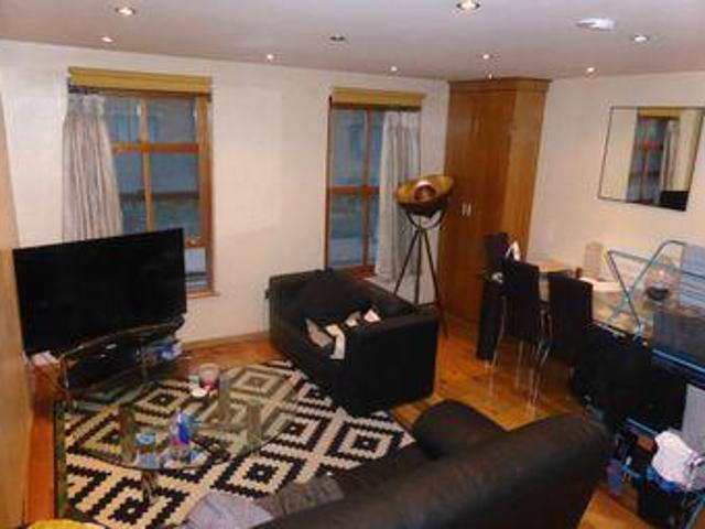 2 Bedrooms Flat for rent in Westminster Bridge Road, London SE1