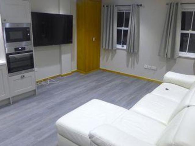 2 Bedrooms Flat for rent in Westminster Bridge Road, London SE1