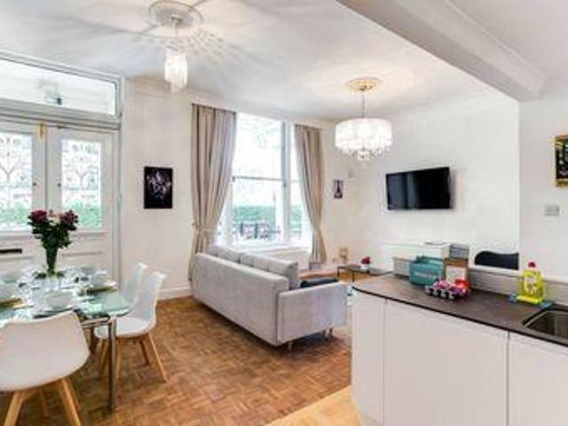 2 Bedrooms Flat for rent in Westbourne Terrace, London W2