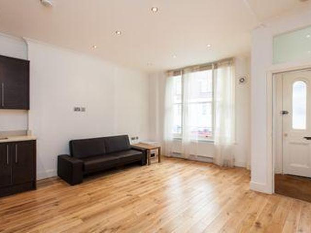 2 Bedrooms Flat for rent in Westbourne Grove Terrace, London W2