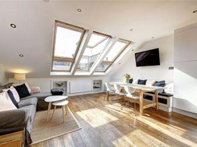 2 Bedrooms Flat for rent in Westbourne Grove Mews, London W11