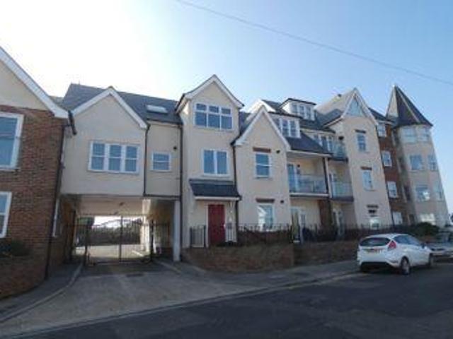 2 Bedrooms Flat for rent in Western Esplanade, Herne Bay CT6