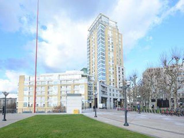 2 Bedrooms Flat for rent in Westferry Circus, London E14