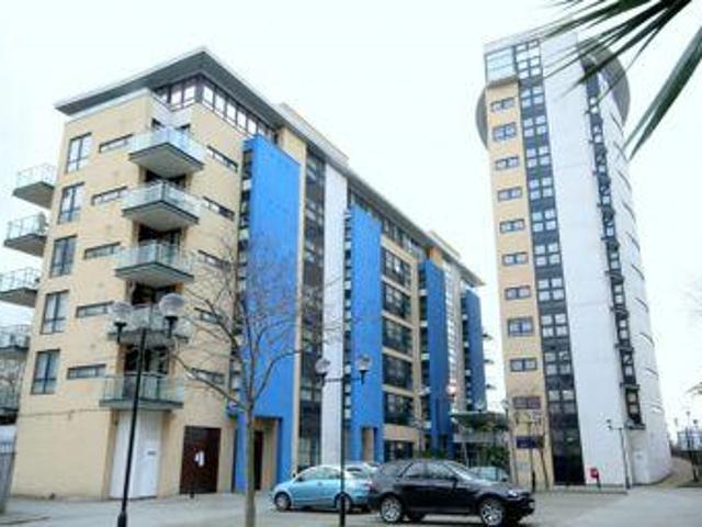 2 Bedrooms Flat for rent in Westferry Road, London E14