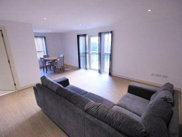 2 Bedrooms Flat for rent in Westferry Road, London E14
