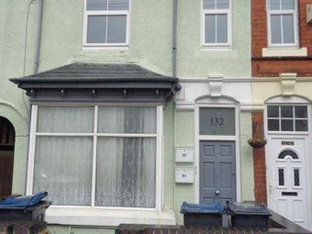 2 Bedrooms Flat for rent in Westfield Road, Kings Heath, Birmingham B14