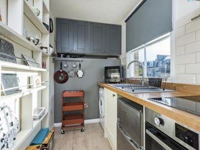 2 Bedrooms Flat for rent in Westgate Terrace, London SW10