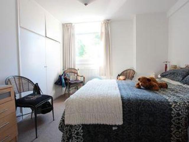 2 Bedrooms Flat for rent in Westgate Terrace, London SW10