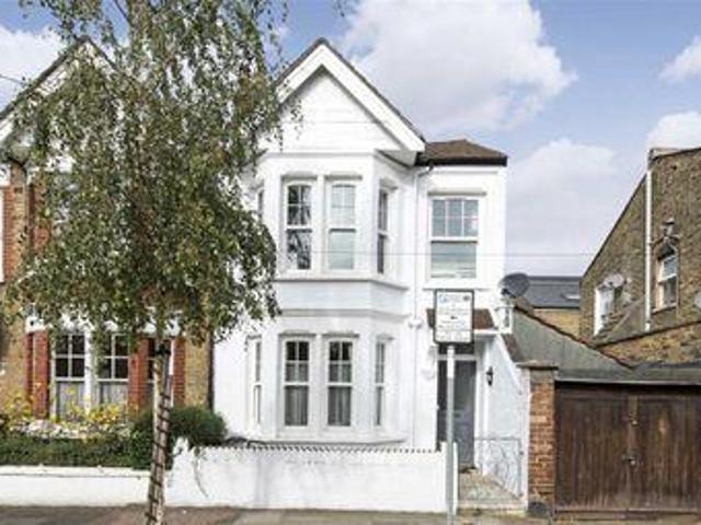 2 Bedrooms Flat for rent in Westhorpe Road, Putney SW15