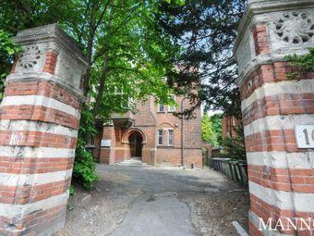2 Bedrooms Flat for rent in Westwood Hill, London SE26