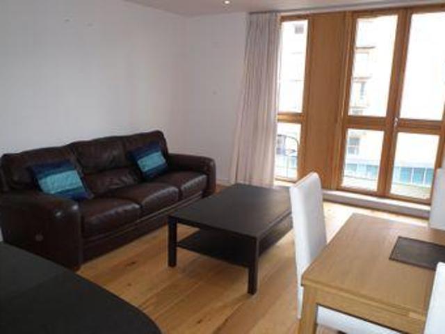 2 Bedrooms Flat for rent in Wharf Approach, Leeds, West Yorkshire LS1