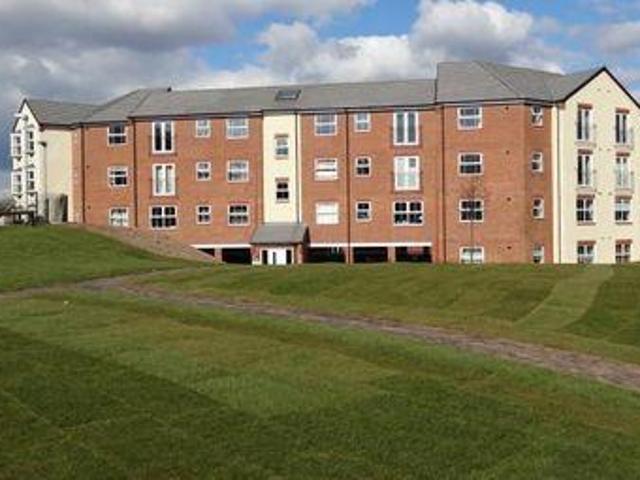 2 Bedrooms Flat for rent in Wharf Lane, Solihull B91