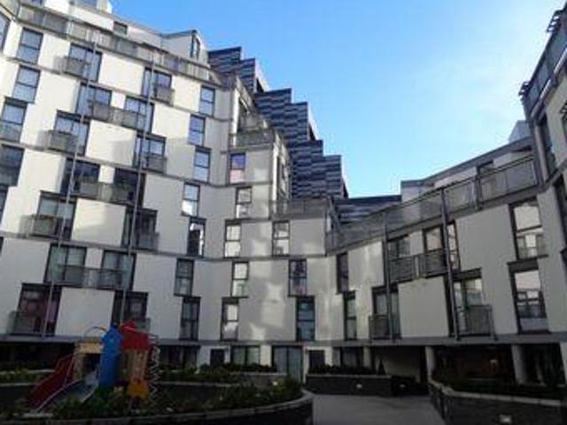 2 Bedrooms Flat for rent in Wharton Square, Edinburgh EH3