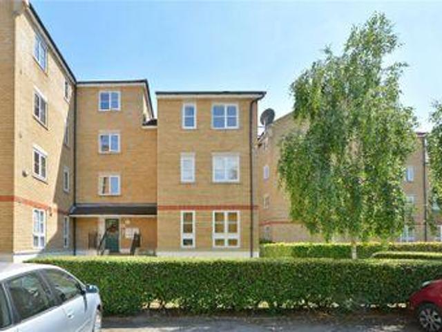 2 Bedrooms Flat for rent in Wheat Sheaf Close, London E14