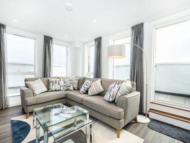 2 Bedrooms Flat for rent in Whelan Road, London W3