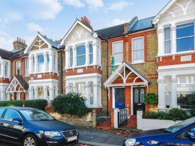 2 Bedrooms Flat for rent in Whellock Road, Chiswick W4