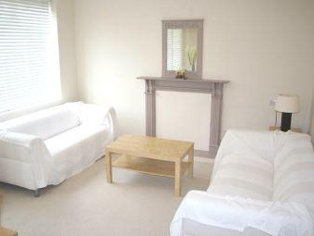 2 Bedrooms Flat for rent in Whitnell Way, Putney SW15
