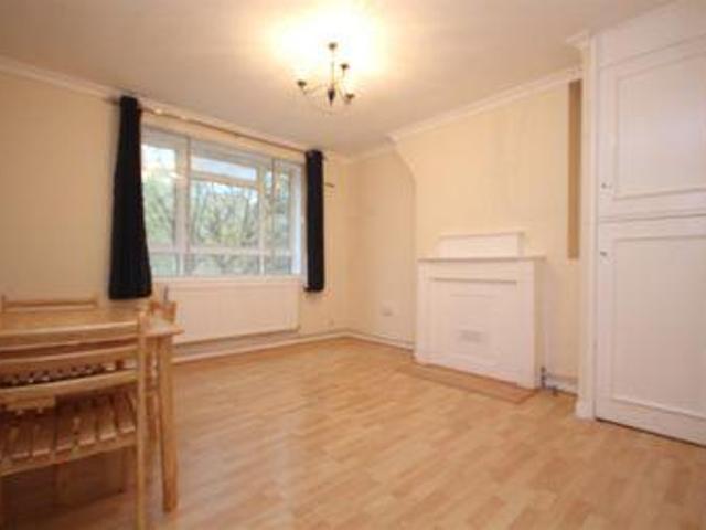 2 Bedrooms Flat for rent in White City Estate, White City W12