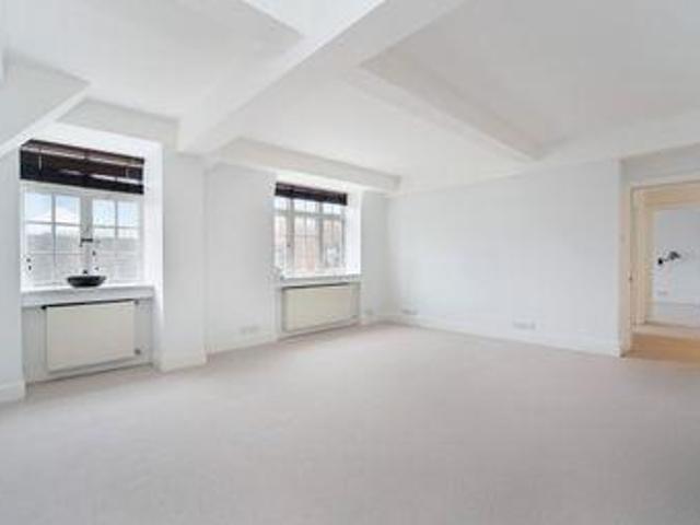 2 Bedrooms Flat for rent in Whiteheads Grove, Chelsea SW3