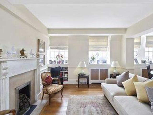 2 Bedrooms Flat for rent in Whiteheads Grove, London SW3