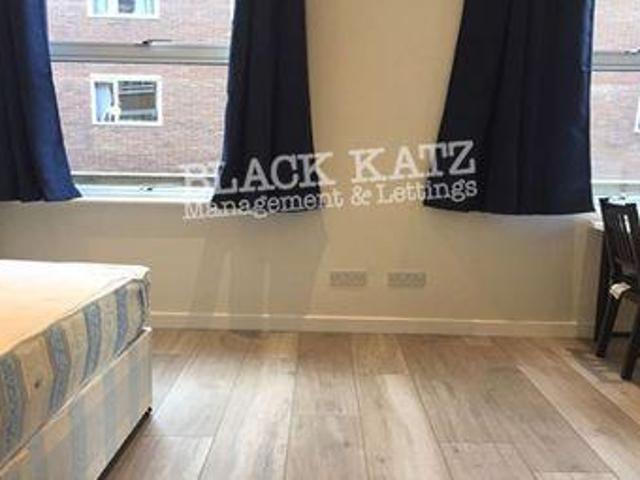 2 Bedrooms Flat for rent in Whitfield Street, London W1T