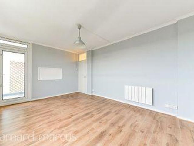 2 Bedrooms Flat for rent in Whitlock Drive, Southfields, London SW19
