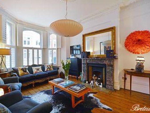 2 Bedrooms Flat for rent in Whittingstall Road, London SW6