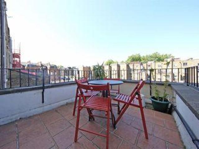 2 Bedrooms Flat for rent in Wickham Court, Ashburn Gardens, Kensington SW7