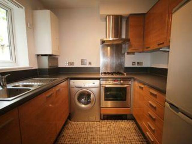 2 Bedrooms Flat for rent in Wicks Place, Chelmsford CM1