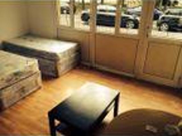 2 Bedrooms Flat for rent in Wikfield Road, London N22