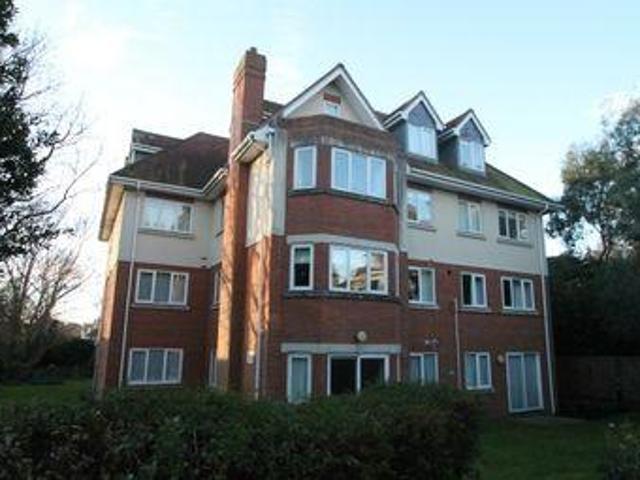 2 Bedrooms Flat for rent in Wilbury Road, Hove BN3