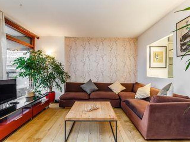 2 Bedrooms Flat for rent in Willoughby House, Barbican, London EC2Y
