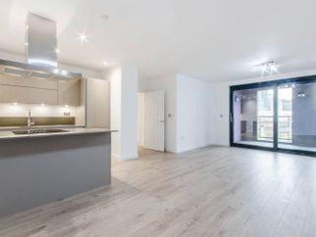 2 Bedrooms Flat for rent in Williamsburg Plaza, Canary Wharf E14